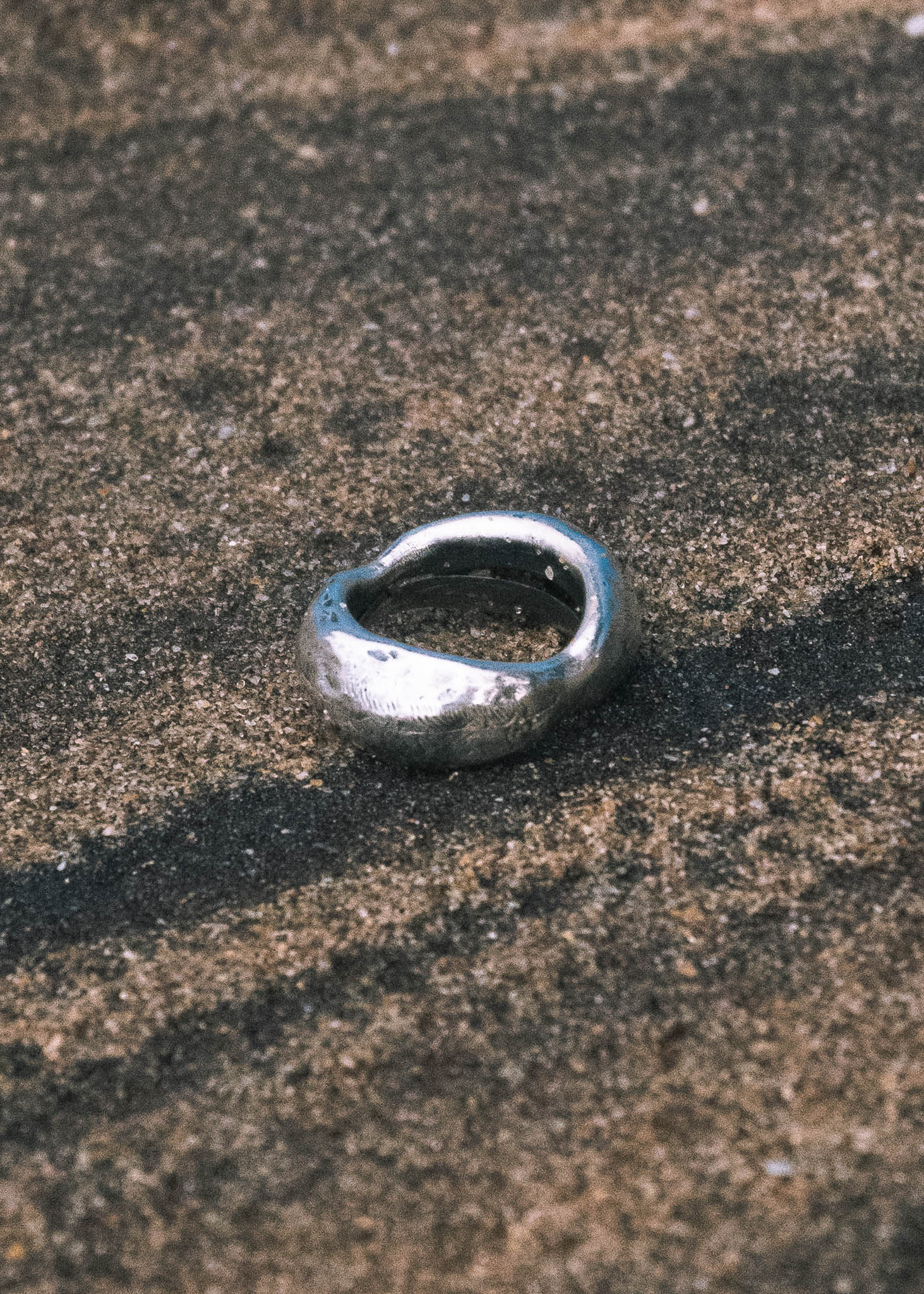 Handbeaten silver ring – The Sufi Studio